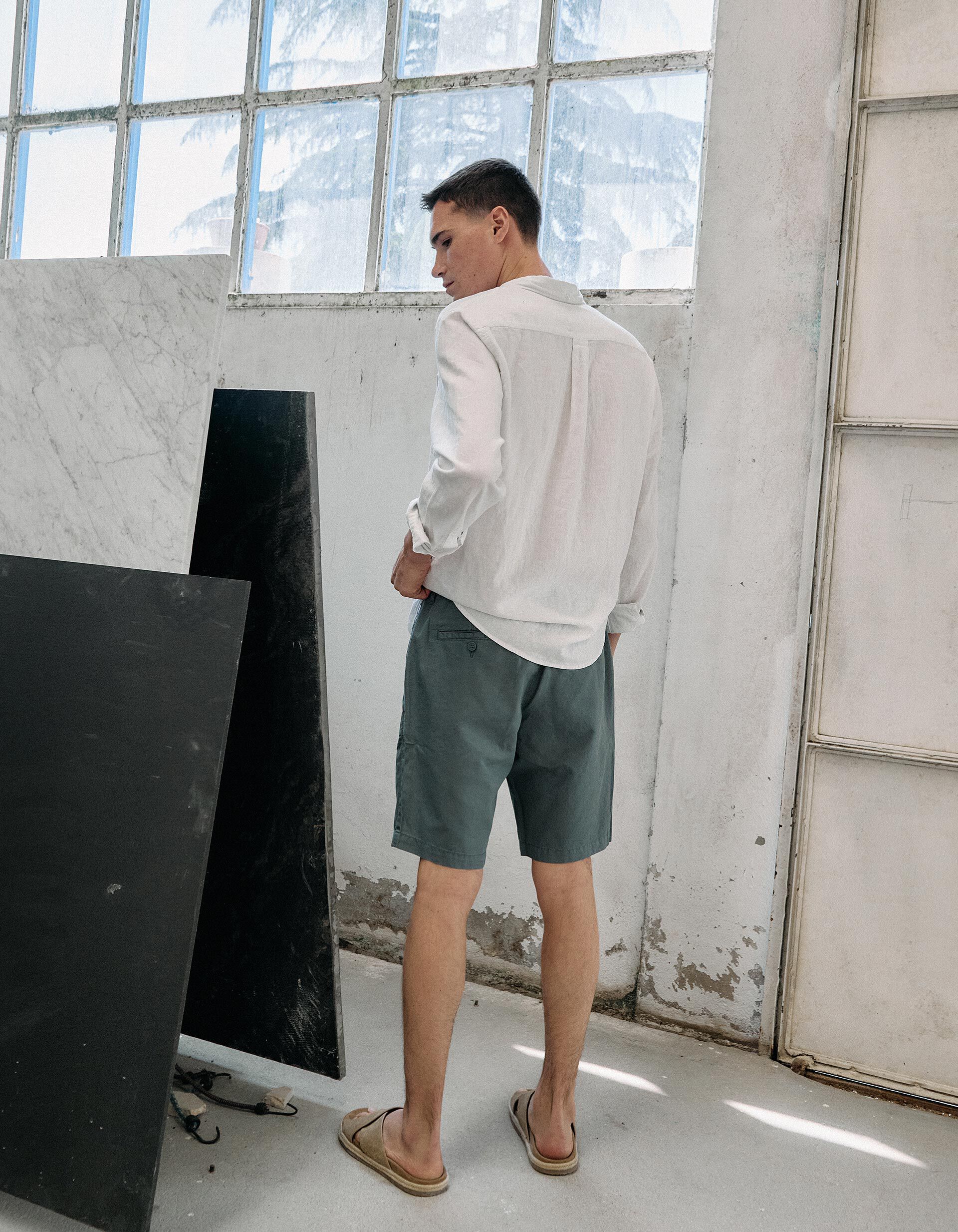 Calções com Linho, Homem, Azul Forte | MO Online